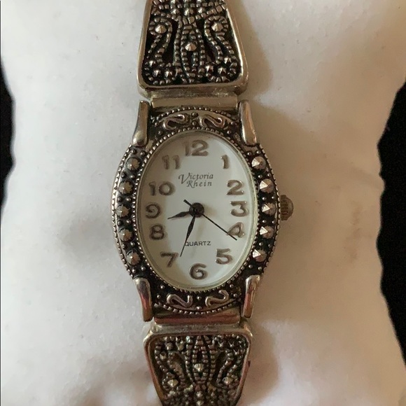 victoria Rhein | Accessories | Vintage Victory Rhein Stretchy Watch Guc ...